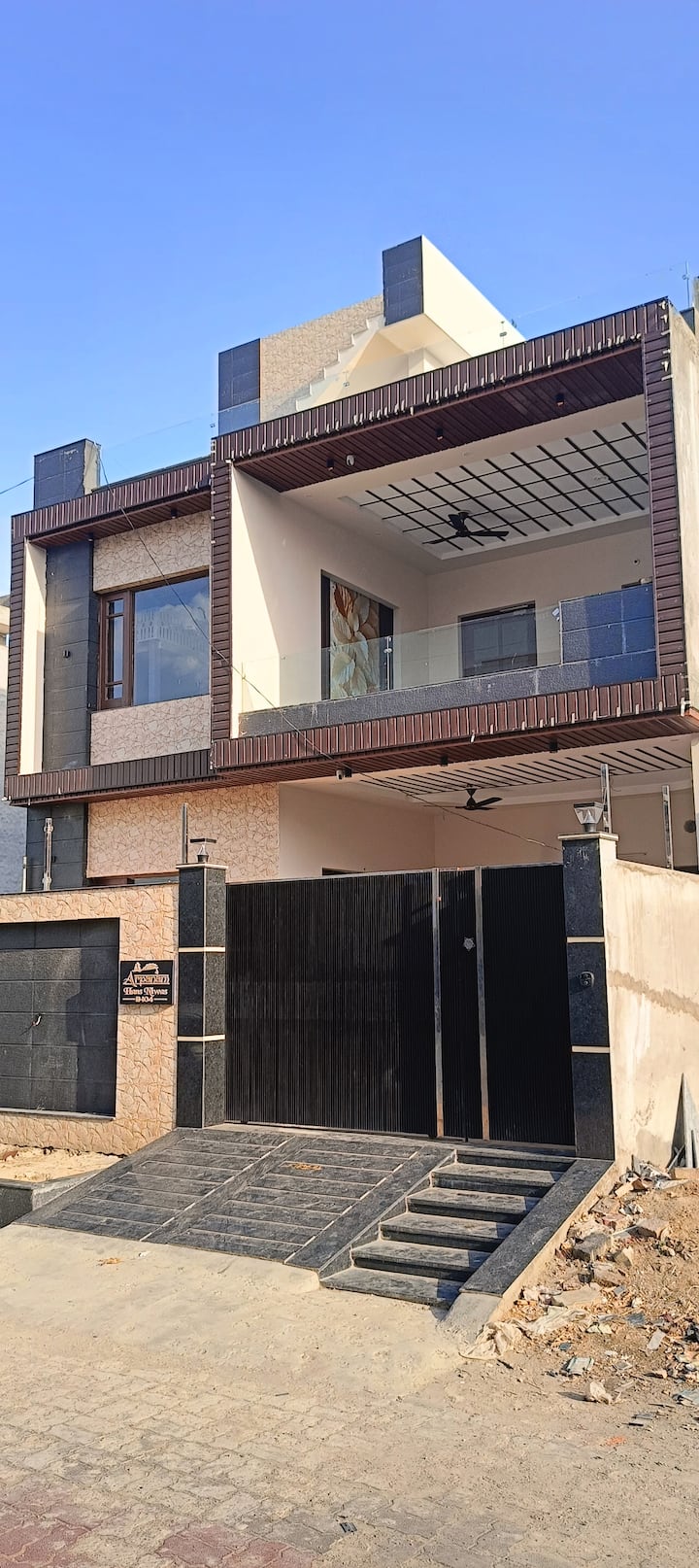 Homestay With Swimming Pool Near Golden Temple - Amritsar