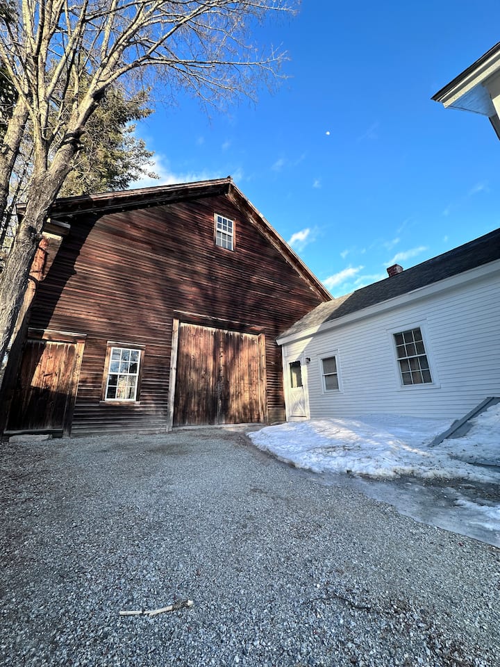 Buena Energy Hideaway - Bradford, NH