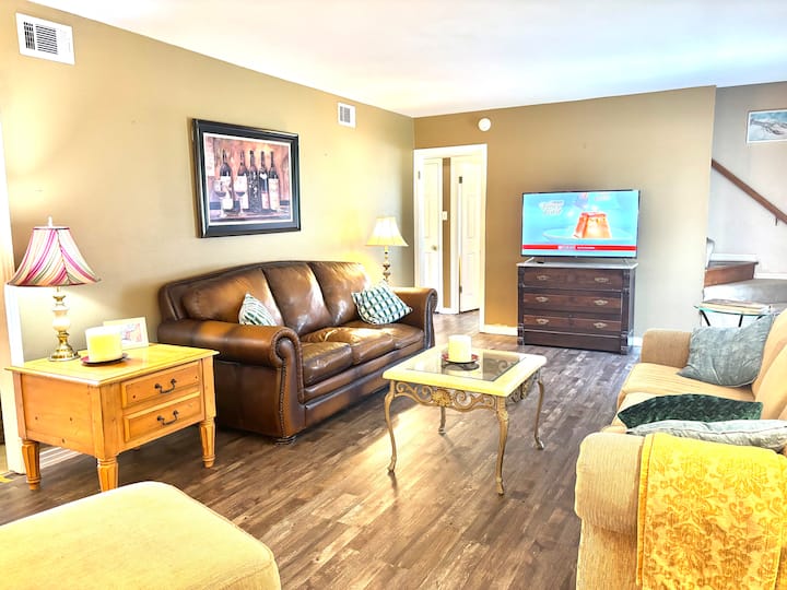 Premier Location! Close To I-10/i-65 Fenced  Yard! - Mobile, AL