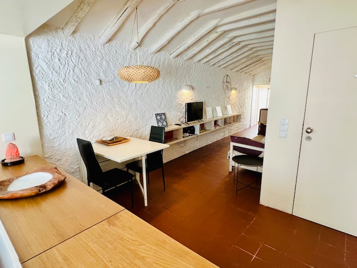Cozy Studio In Lisbon's Santos District - Aéroport de Lisbonne Portela (LIS)