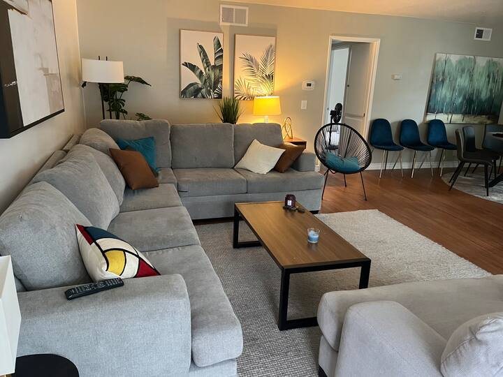 Great Westlake 2 Bedroom 2 Bath - Agoura Hills, CA