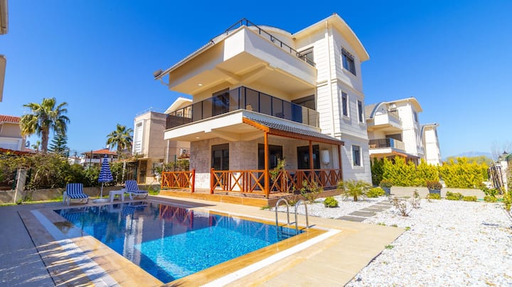 ÖZel Havuzlu Villa Ece 2 - Belek