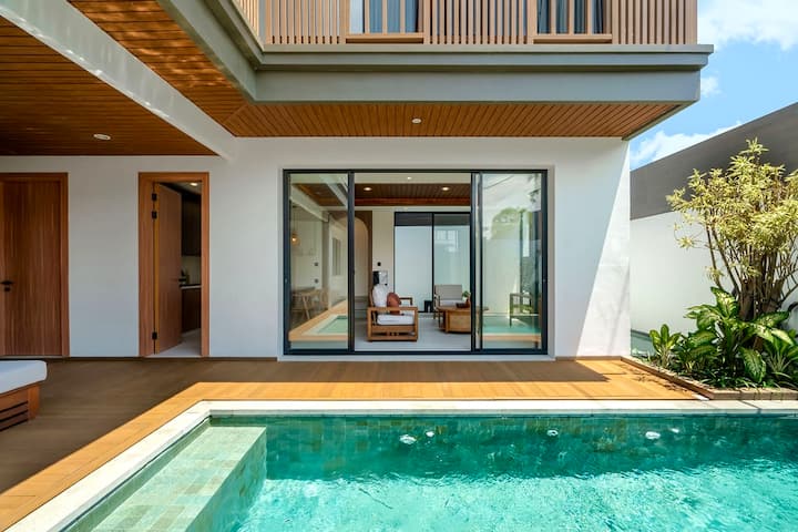 New Trendy Spacious 6br Villa Canggu - Bali