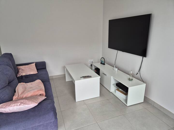 Appartement Moderne, Petite Vue Mer - Plage de Corsen