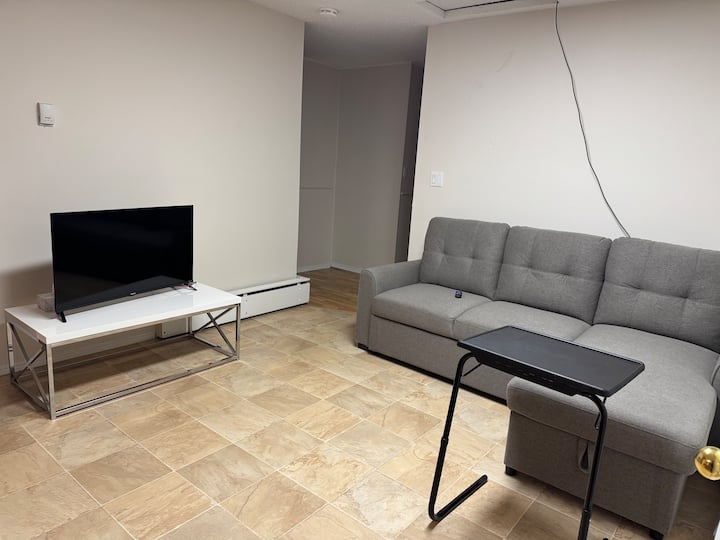 3 Bedroomed Downtown House - イエローナイフ