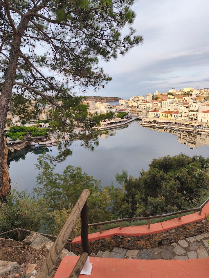 Wake In The Lake Iii - Agios Nikolaos