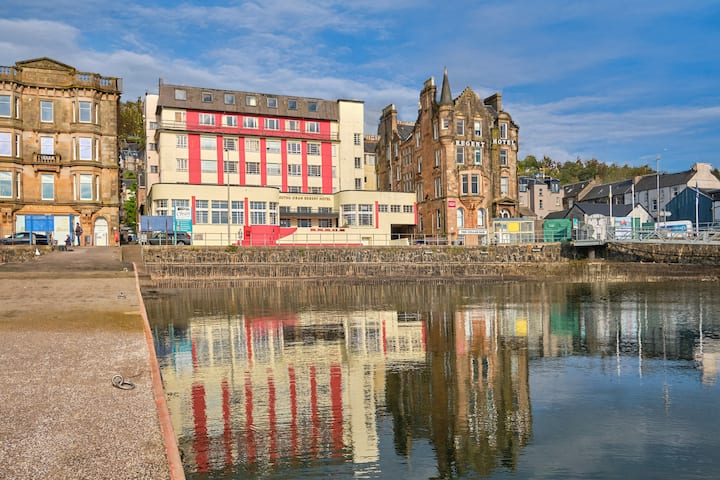 Timeless Oban Getaway, 3 Rooms W/ Bay View - Oban