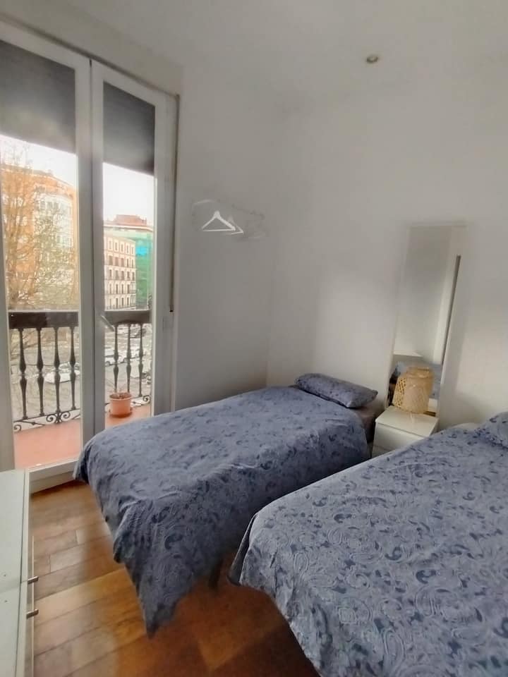 Agradable Habitación Doble Con Balcón ⁵ - Madrid