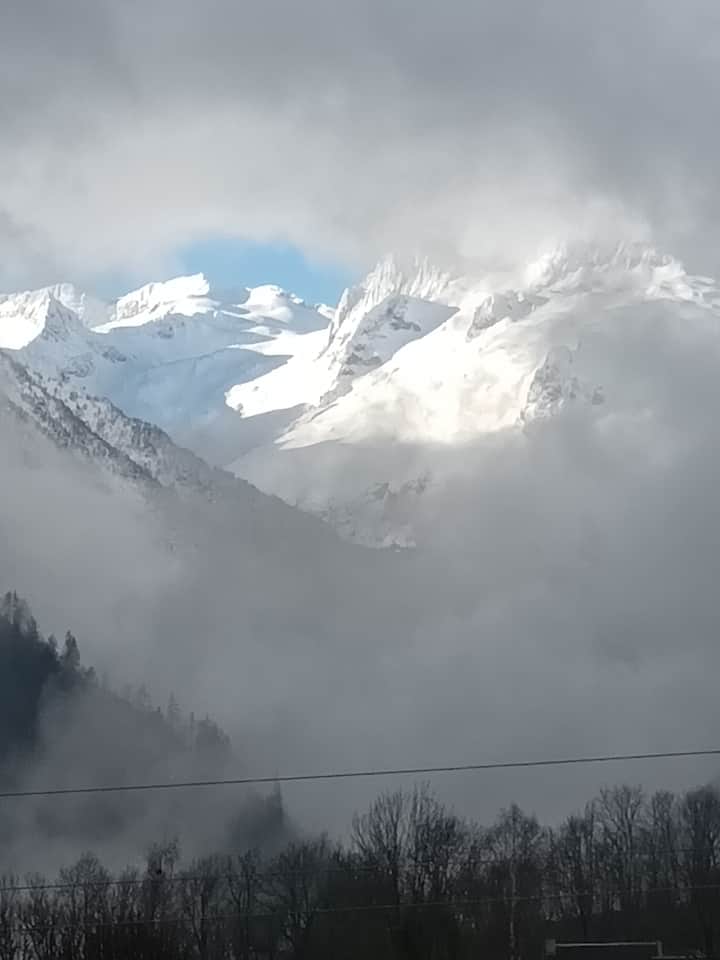 Gîte De Vacances T2 Dans Une Maison Vue Peyragudes - Lac d'Oô