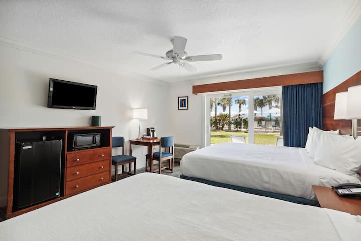 Stroll To The Beach: 4 Pet Friendly Rooms W/ Pool - Jacksonville, FL