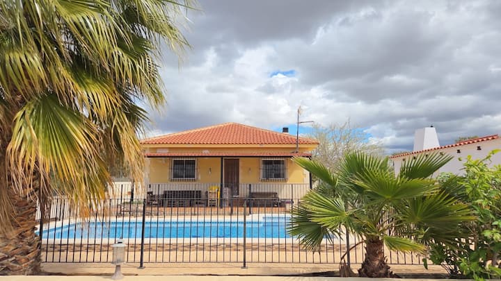 Finca Rolani, Beheizbarem Pool, Absolut Privat - Fortuna