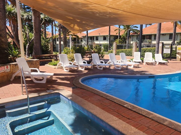 Wattlebird Resort Retreat - Mandurah