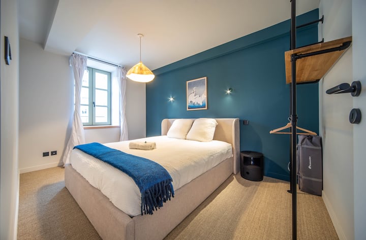 "L'aventurière" - Tournus