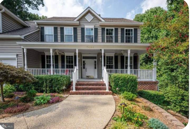 Pool Oasis Basement Suite - Running Hare Vineyard, Prince Frederick