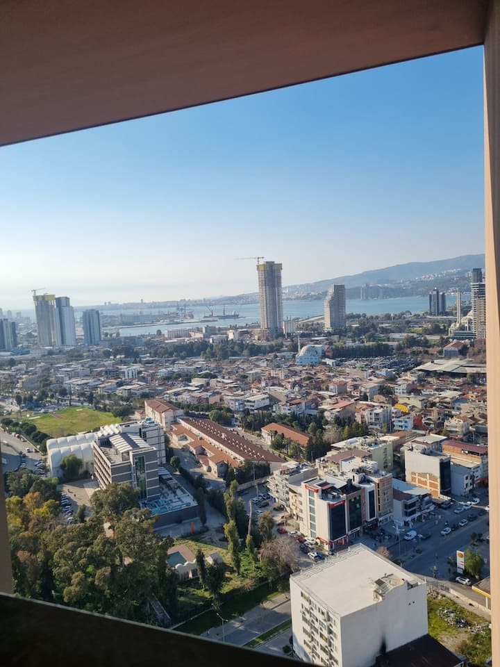 Lux Suite Home, High Floor, Sea View - Alsancak