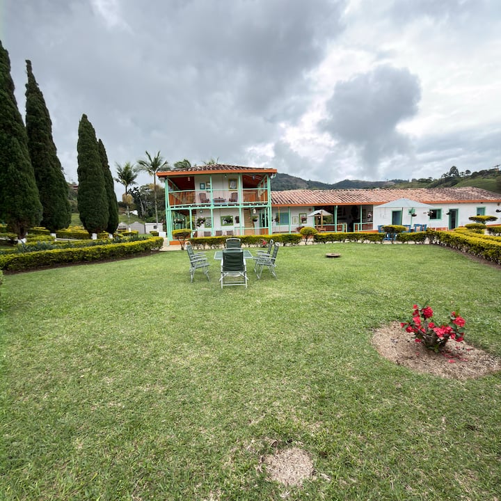 Espectacular Finca Cafetal Con Jacuzzi En Jericó - Jericó