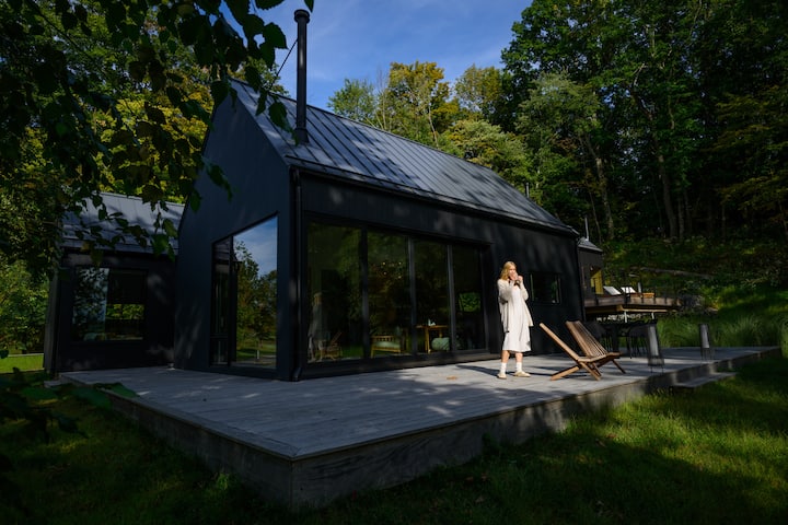 Luxury Scandi Lakeside Cabin With Woodfired Sauna - Red Hook, NY