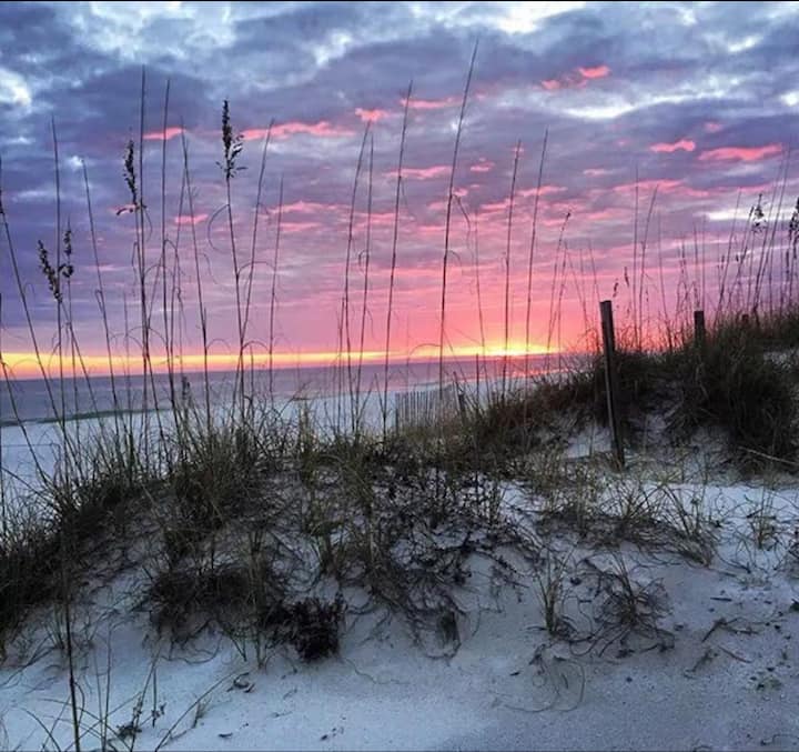 Beachside Bliss Condo - Gulf Shores, AL