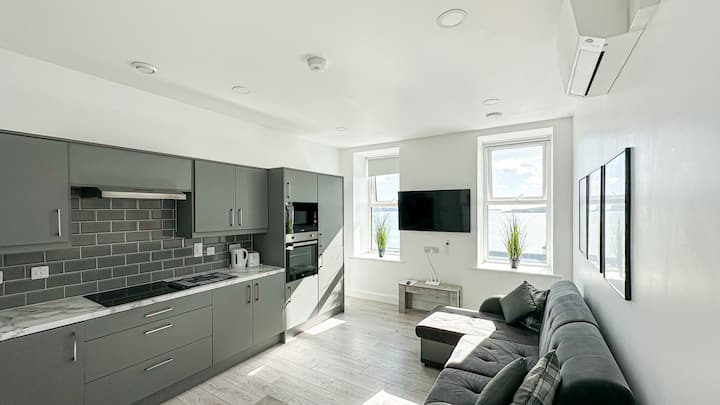 Sea View 1 Bedroom Apartment -