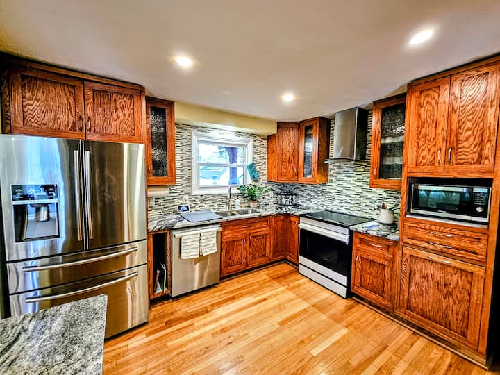 Charming 3br/2ba In Fmly-frndly Buckingham Lake - Albany, NY