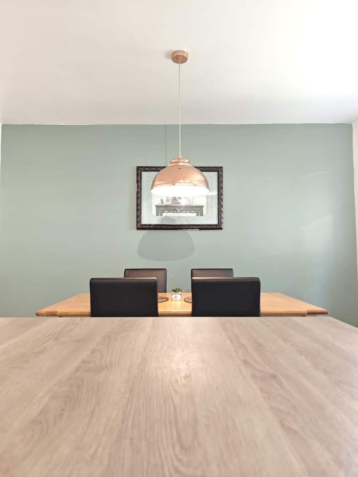 Spacious Modern Flat 2 Beds - Croydon