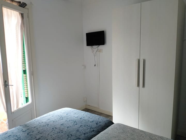 Room With 2 Single Beds+balcony - Palma di Maiorca
