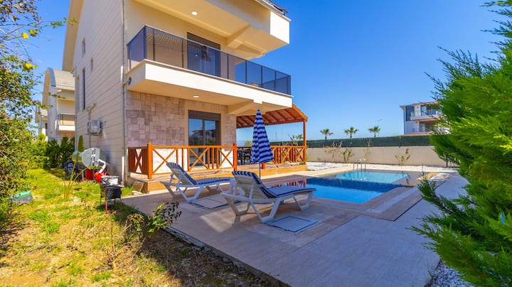 ÖZel Havuzlu Villa Ece 4 - Belek