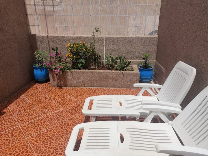 En Plein Centre & Plage Avec Très Belle Terrasse - Agadir