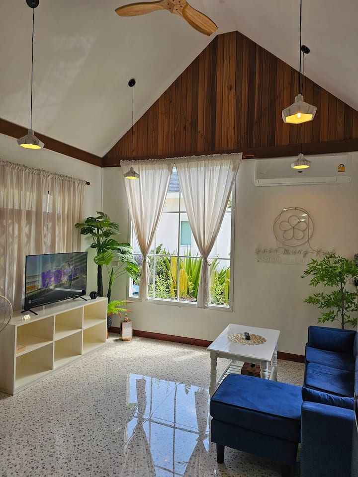 The White Lotus 2 Bedrooms House - Phuket