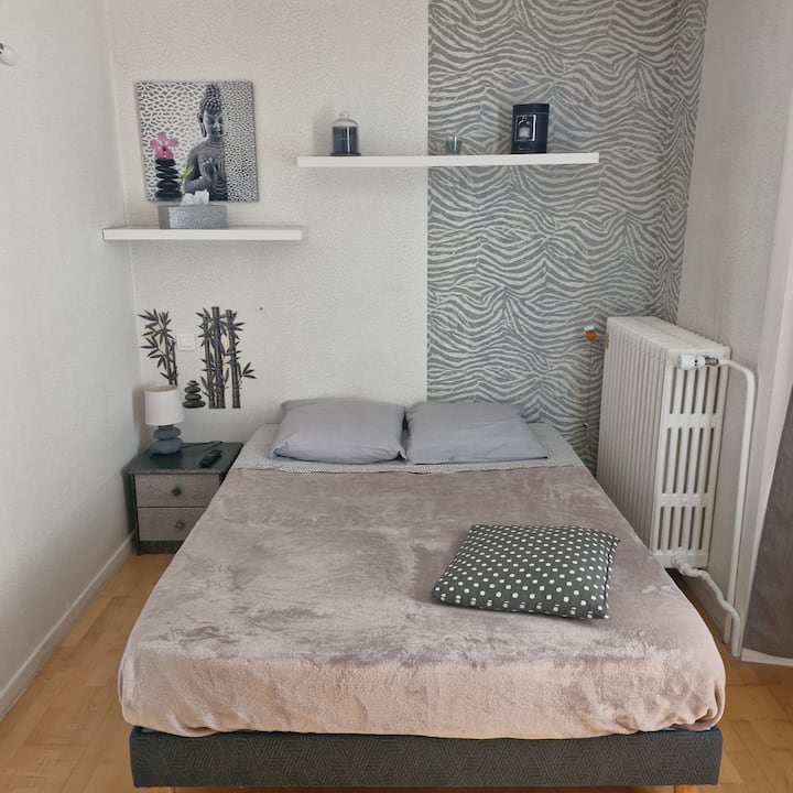 Chambre Manon + Tv + Bureau - Besançon