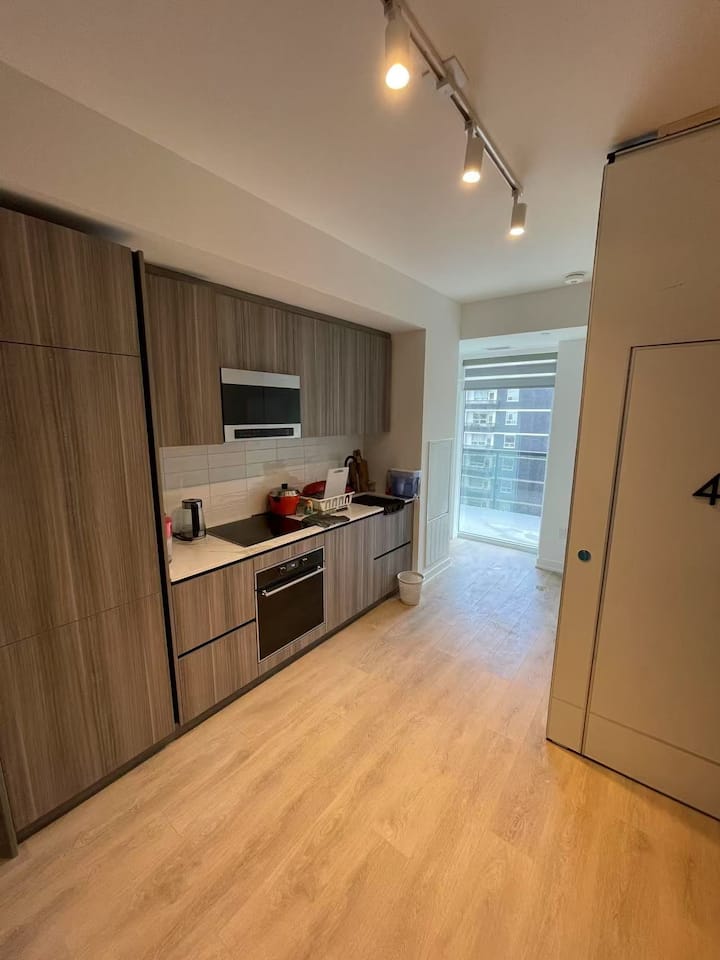Sweet Den -