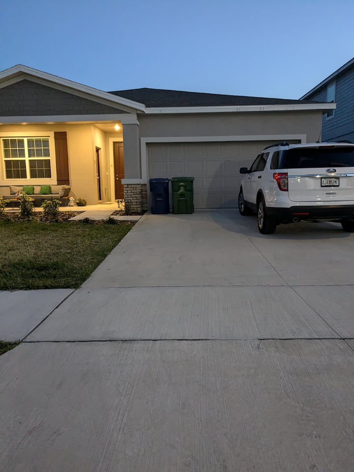 Departamento Nuevo Equipado. - Lake Wales, FL