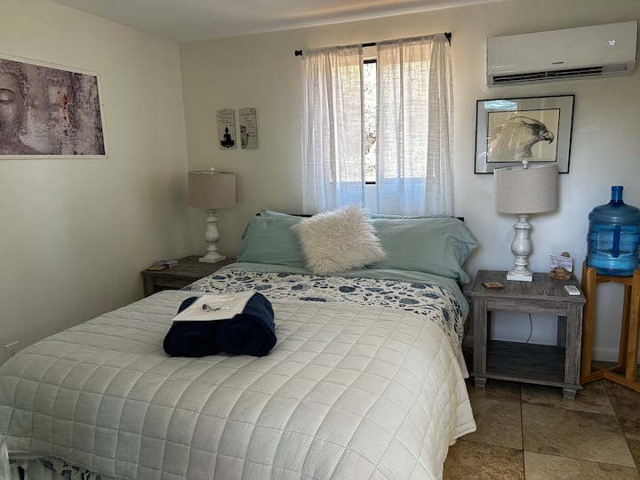 Zen Space, Detached Bedroom, Walk To The Creek! - Sedona, AZ