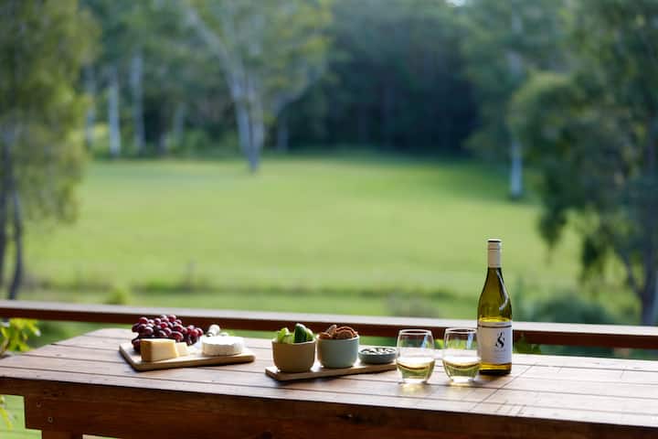 Paddock Heights Farmstay + Games Shed + Firepit - Urunga