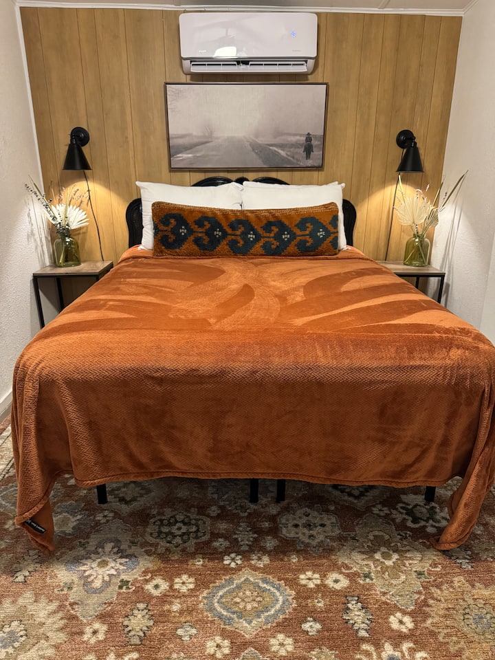 The Rancher | Bedroom #2 - Odessa, TX