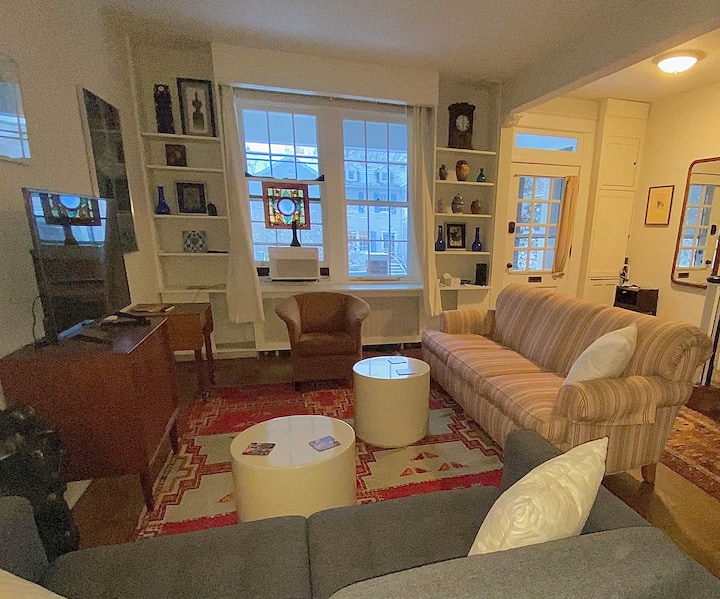 Georgetown Burleith Home On Quiet Cul-de-sac - Washington, DC