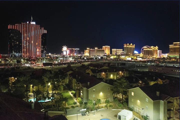 Convenient Las Vegas Condo - Las Vegas, NV
