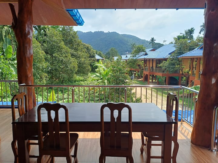 Spacious Wood House With 4 Ensuite Rooms - Ko Pha Ngan