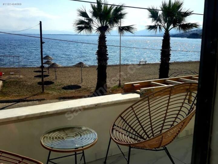 Denize Sıfır Müstakil Villa - Burhaniye