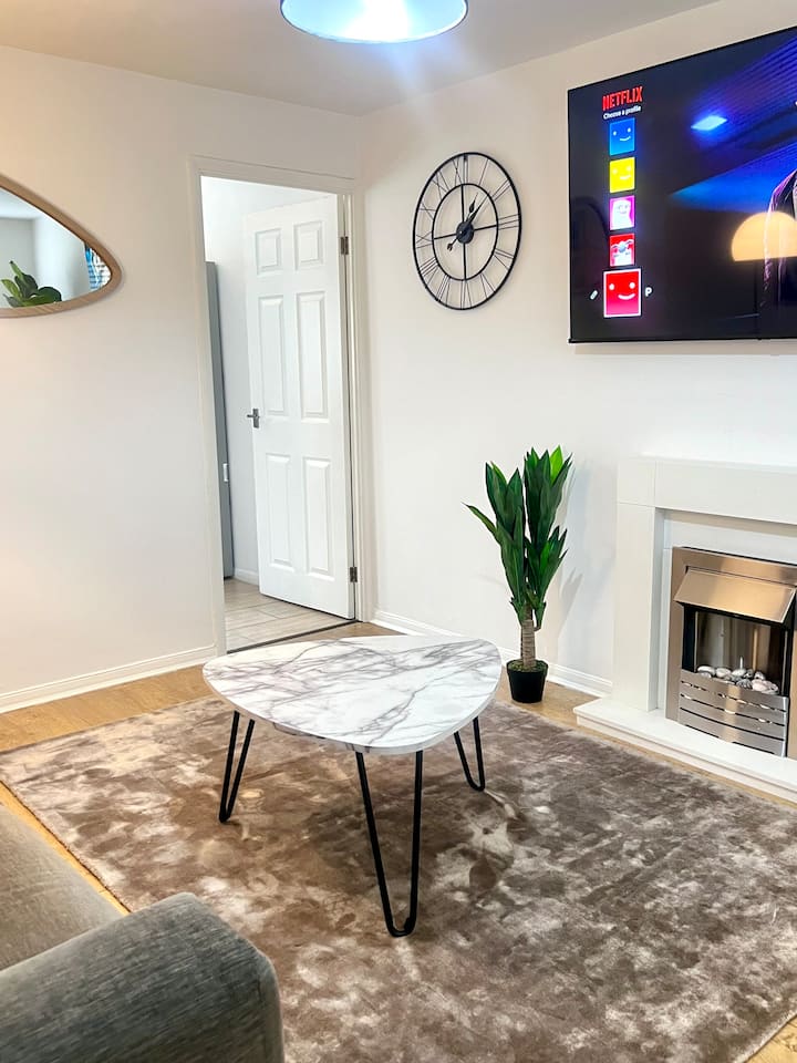 House In City Centre - Free Parking - Pet Friendly - Cardiff