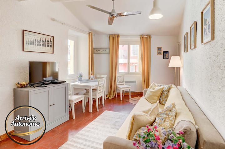 Belle De May Cosy Apartment Old Town- Climatisé - 濱海自由城