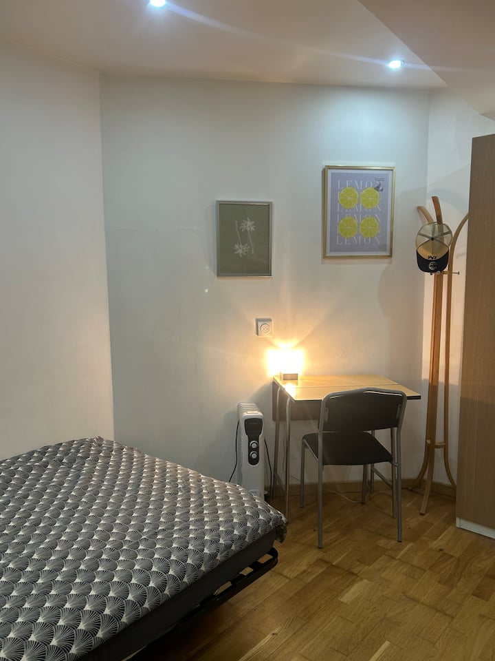 Studio Nation & Sous-sol Aménagé - Bagnolet