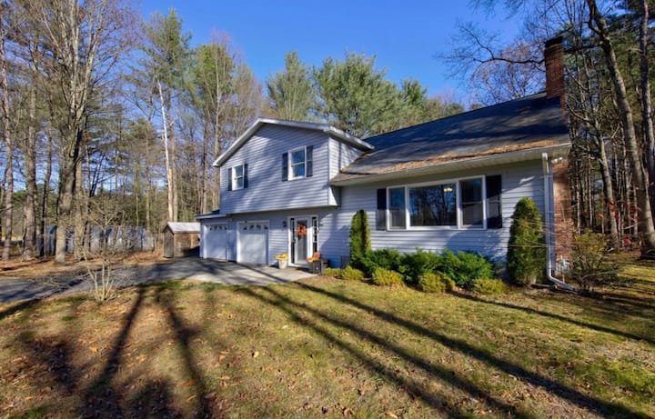 Farmhouse Charm In Ballston Spa - Saratoga Springs, NY