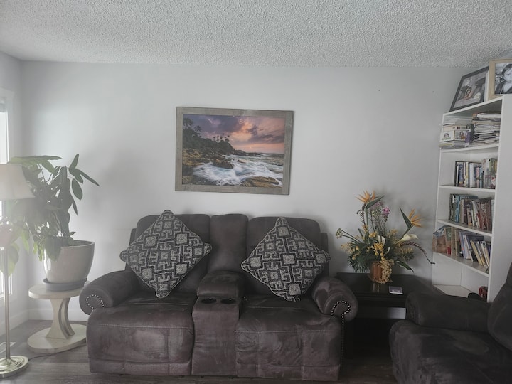 Rest In Comfortable Room! - Grande Prairie