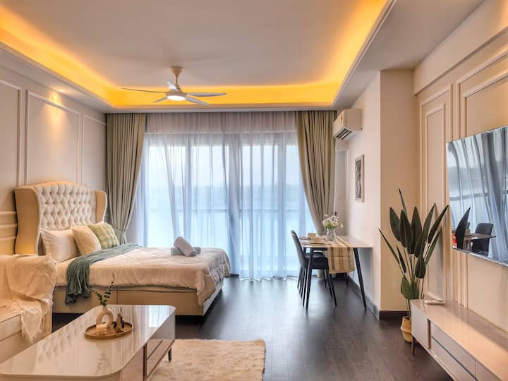 R&f Princess Cove, Studio Sea Front, Ciq-singapore - Johor Bahru