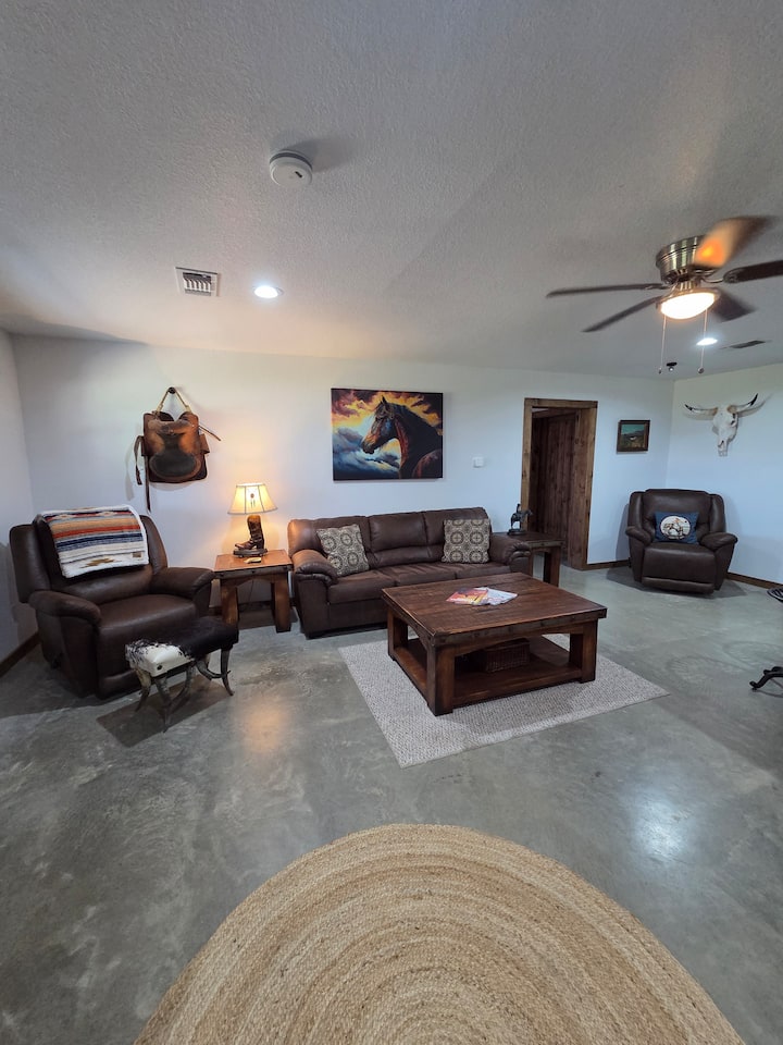 Rodeo Retreat - Pine Creek Lake, Valliant