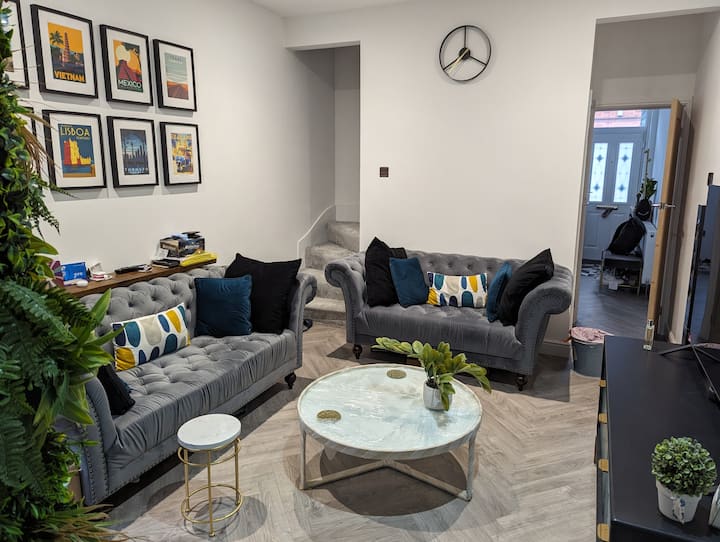 Cosy Stay Near Heartlands Hospital, Airport & Nec - Solihull