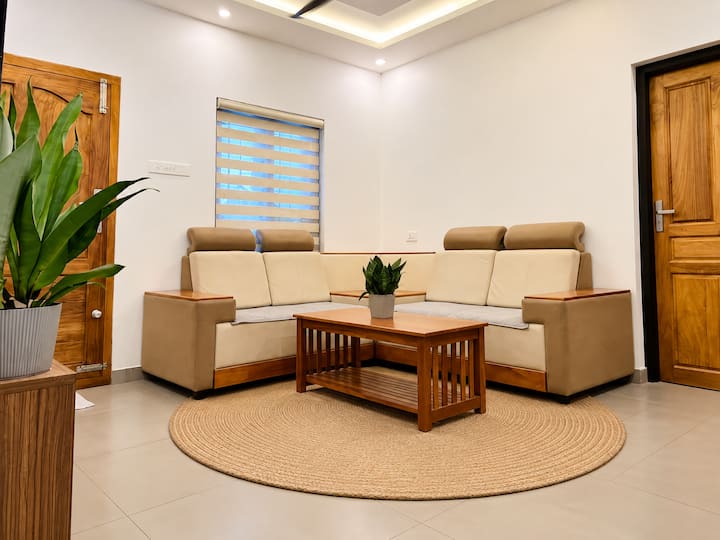 Spacious 2br Near Beach | Om Shanti Apartments - Varkala