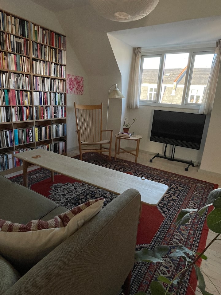 Smukt Indrettet Lejlighed Ved Nørrebro St. - Copenhagen