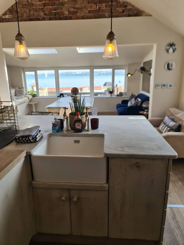 Luxury Beach House 'Cockles', Beach Access+parking - Topsham